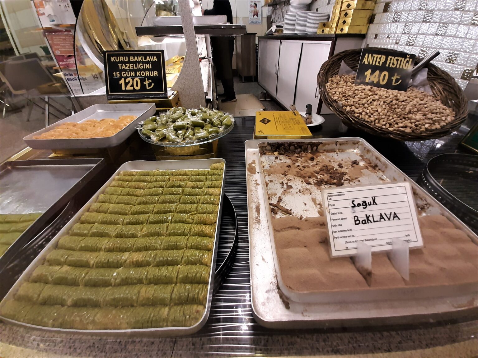 Turkish Ice Cream - At a stretch - Inside Out In Istanbul