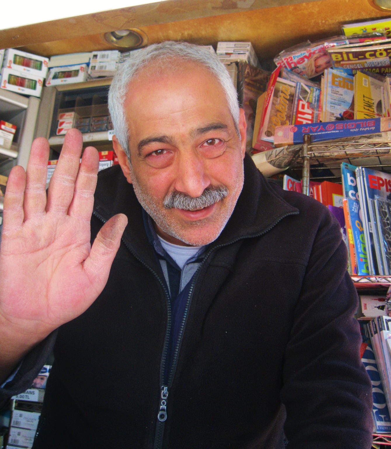 Body Language in Turkey - non-verbal communication - Inside Out In Istanbul